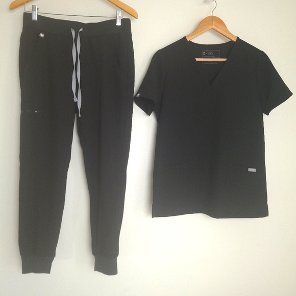 Figs | Other | Figs Scrub Set Of Black Zamora Joggers And Casma Top Sps ...
